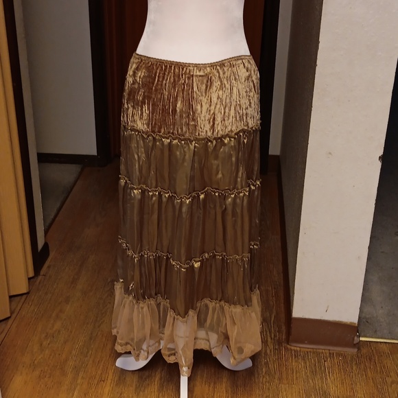 Apollo | Skirts | Apollo Celery Green Satin Sequence And Lace Midi Skirt | Poshmark